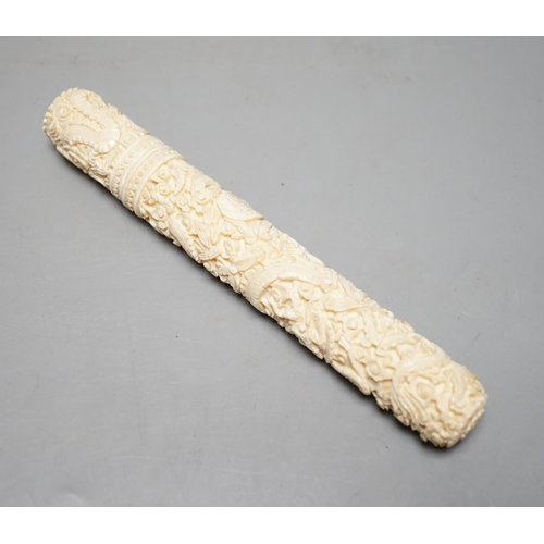 A Chinese export ivory needle case.16 cms long.