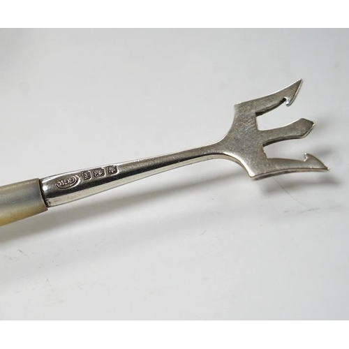 An Edwardian silver folding pen holder, by Jordan & Raybould, London ...