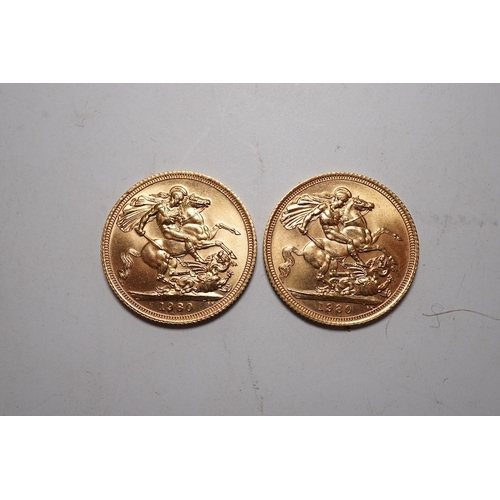 British gold coins, Elizabeth II, two gold sovereigns, both 1980, one ...