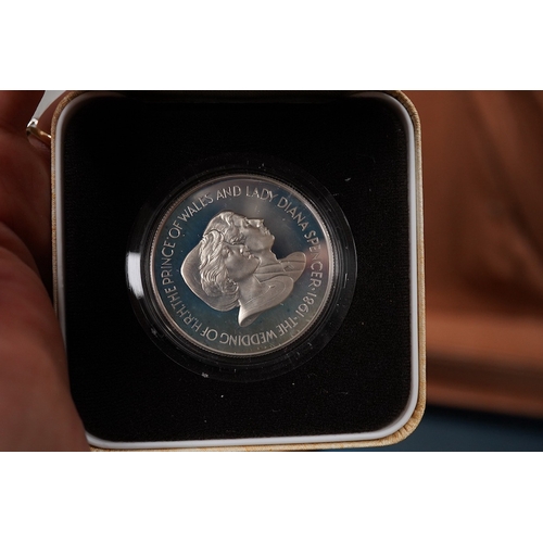 British coins, QEII, UK proof coin year sets for 1971, 1973-1975, 1977 ...