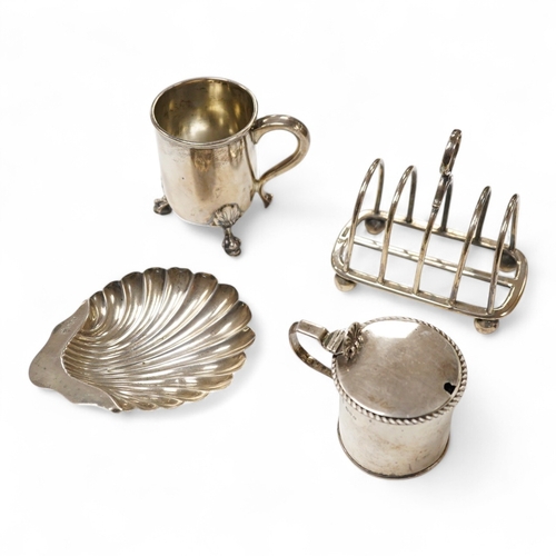 An Edwardian silver mug, on claw and hoof feet, William Hutton & Sons ...
