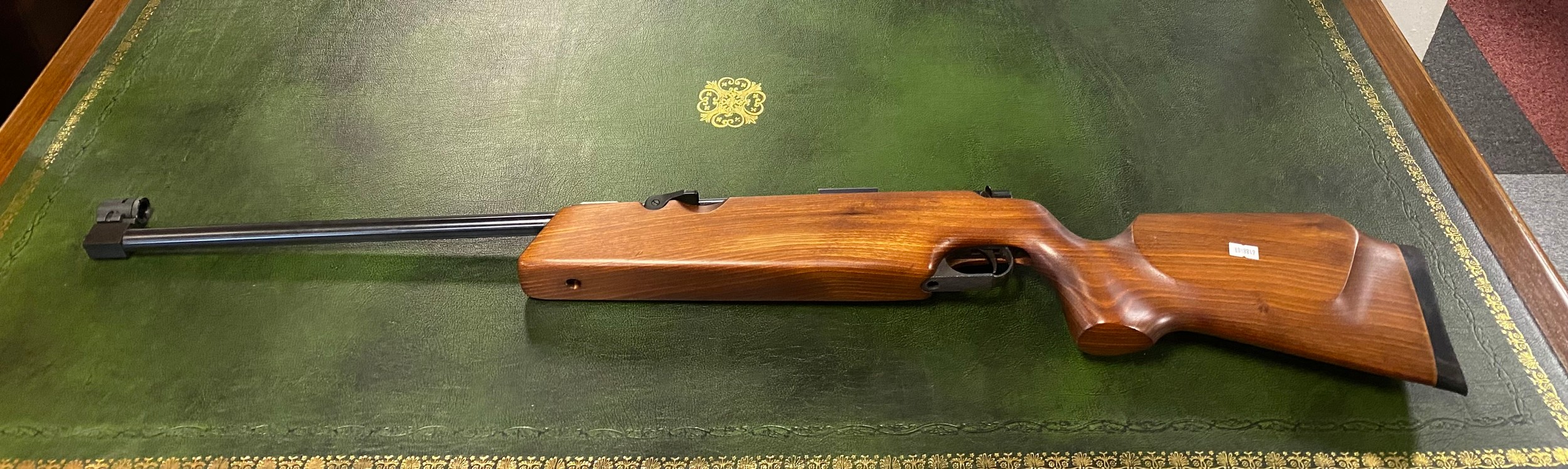 A Webley Osprey Super target .177 side lever air rifle, and case