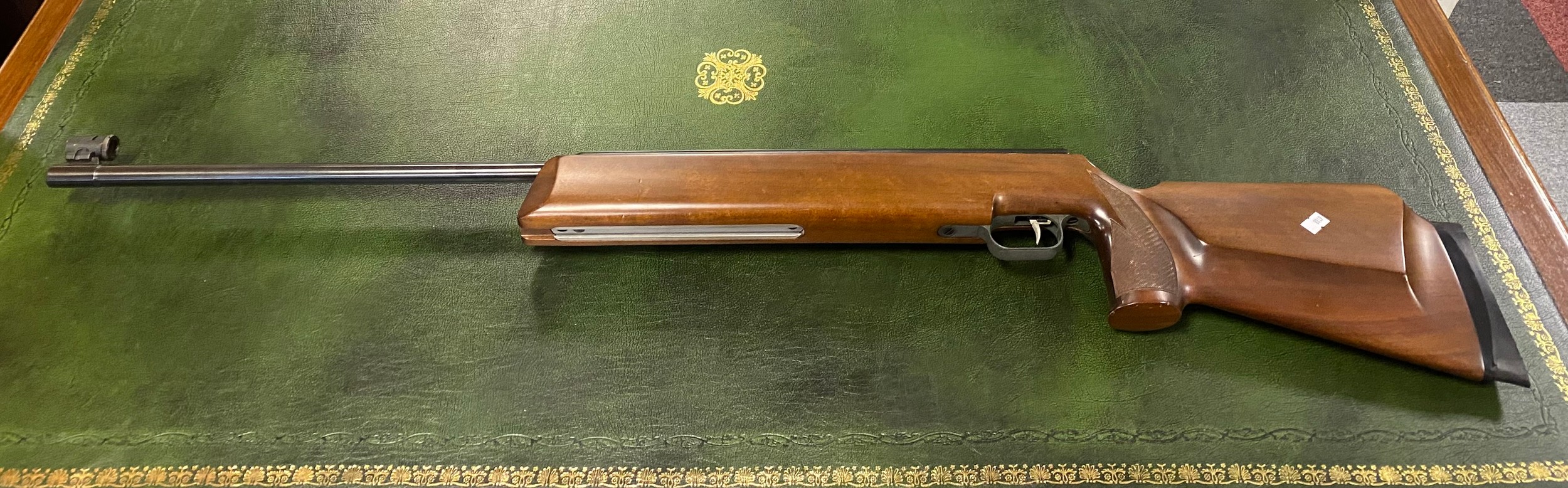 An Anschutz Match model 25 177 air rifle, side lever cocking