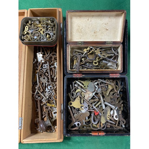 A quantity of clock keys