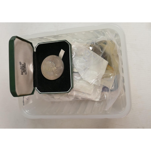 Silver National trust medallion plus quantity of UK coins to UNC: N.T ...