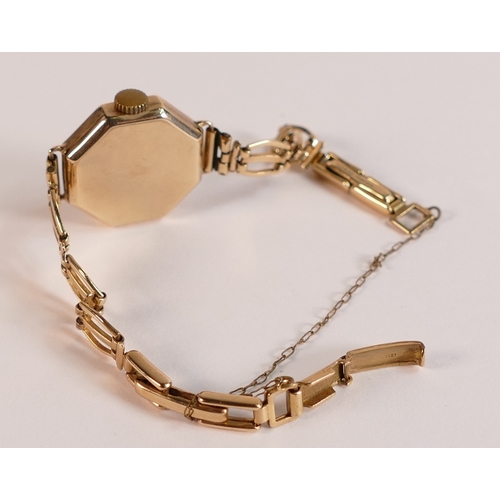 9ct gold ladies watch with 9ct gold bracelet, gross weight 12.5g.