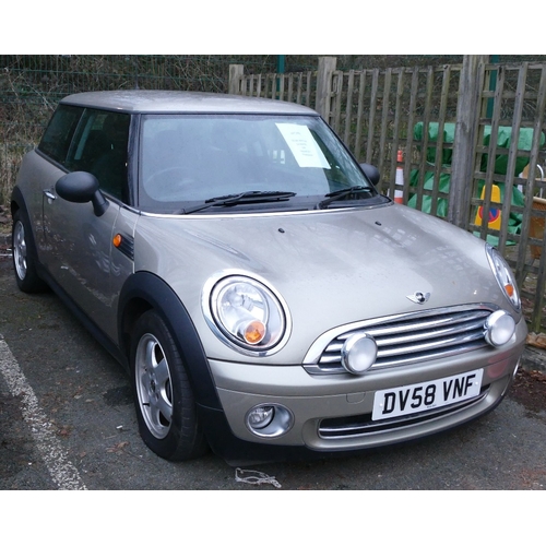 2008 Mini One Auto 3 door hatchback (Petrol) in silver. Engine: 1397cc ...