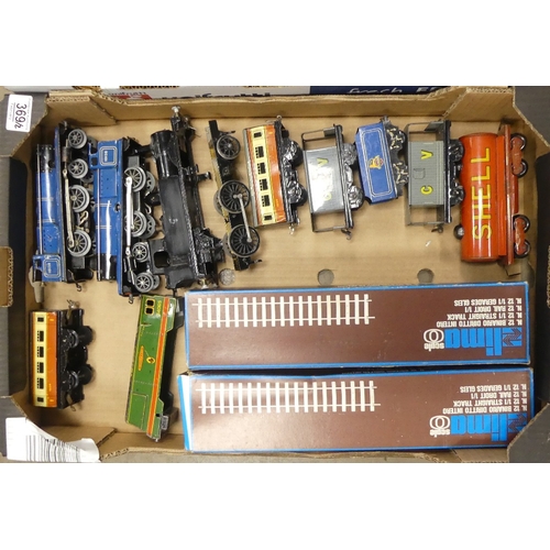 Collection of Chad-Valley O Gauge clockwork locomotives, with carriages ...