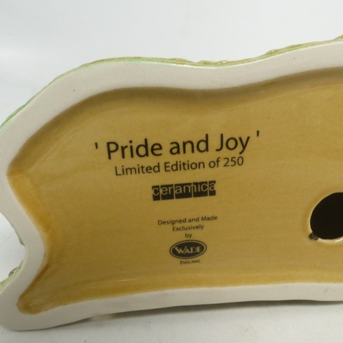 Wade limited edition figurine, Pride and Joy, Length: 12 cm.