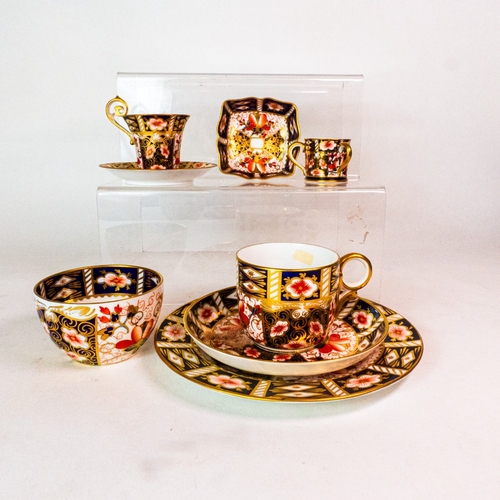 A suite of Royal Crown Derby 2451 pattern items to include a tea trio ...