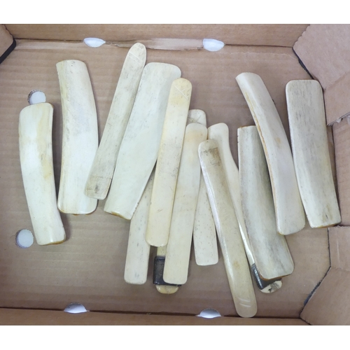 A large collection of rhythm bones. (Small Tray)