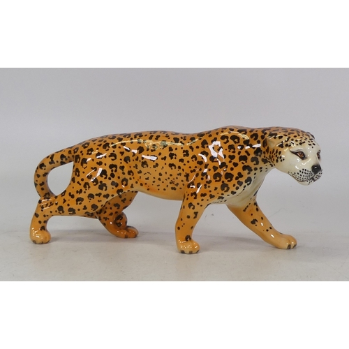 Beswick Leopard, model no. 1082.