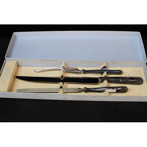 A Newbridge cutlery three piece carving set