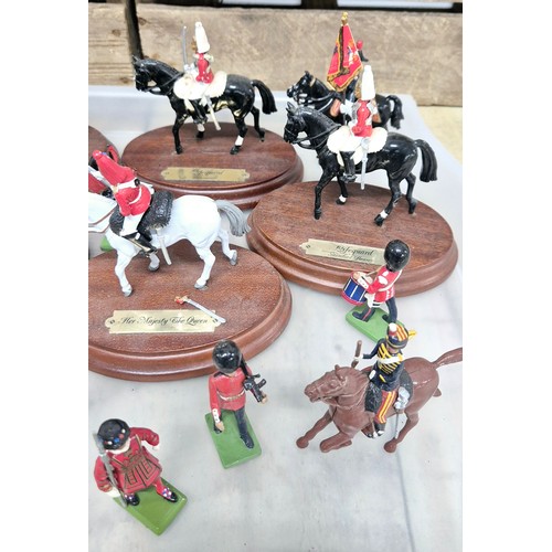 A Tray of collectable Britain's soldiers; The lifeguards soldiers on ...