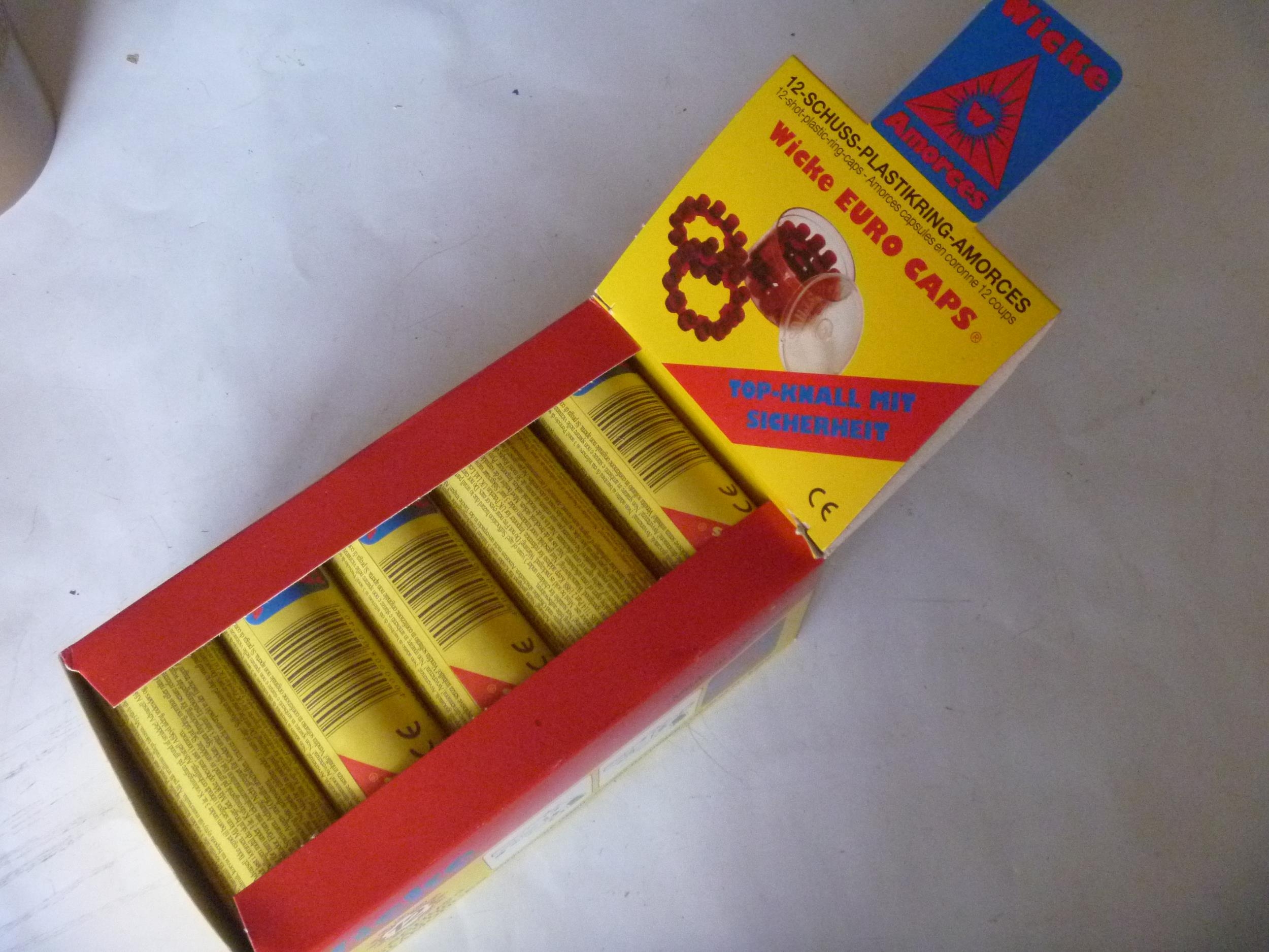 12 SHOT RING CAPS, trade pack of GUN CAPS