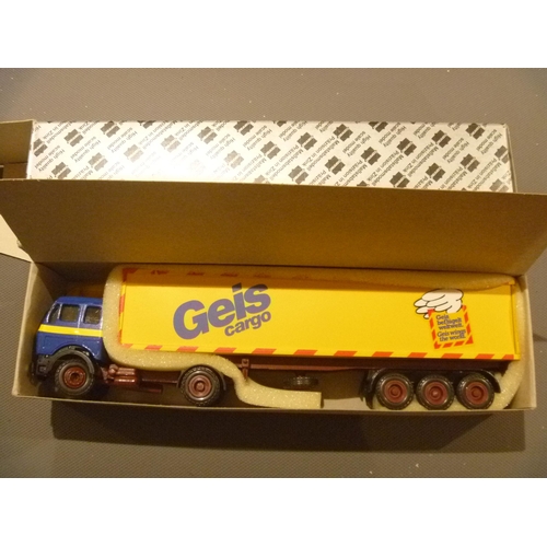 CONRAD 3020 MERCEDES BENZ ARTICULATED GEIS CARGO TRUCK (372) 1/50
