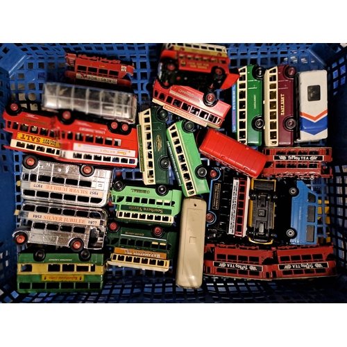 TRAY OF VINTAGE DIECAST MODEL BUSES BY LLEDO HOT WHEELS BUDGIE AND SIMILAR