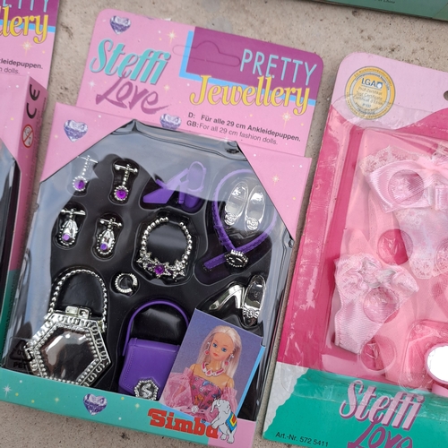 GROUP OF SIMBA STEFFI LOVE DOLLS OUTFITS AND ACCESSORY PACKS