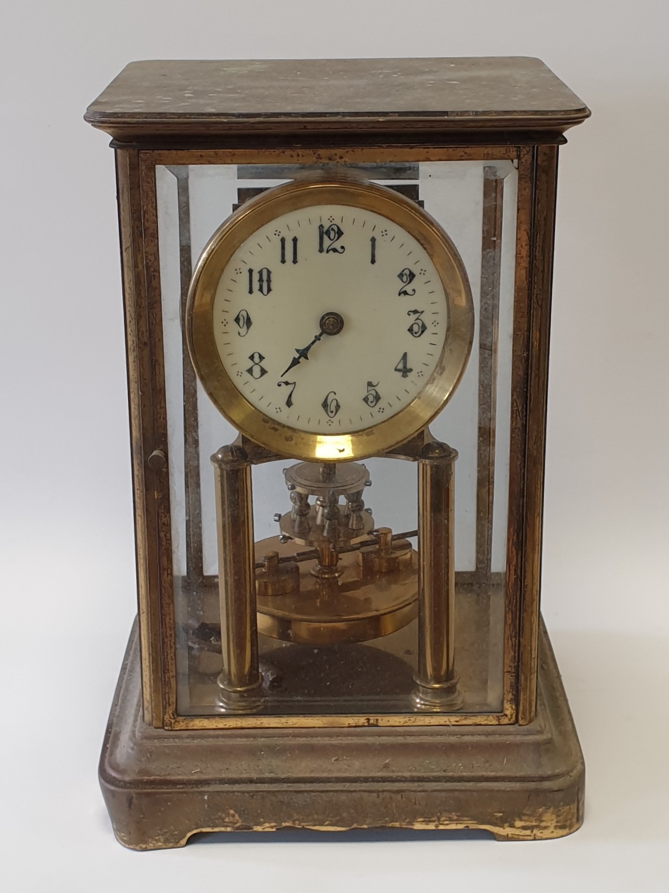 Large Brass Case Mantel Clock, H:27 x W:18 x D:15cm