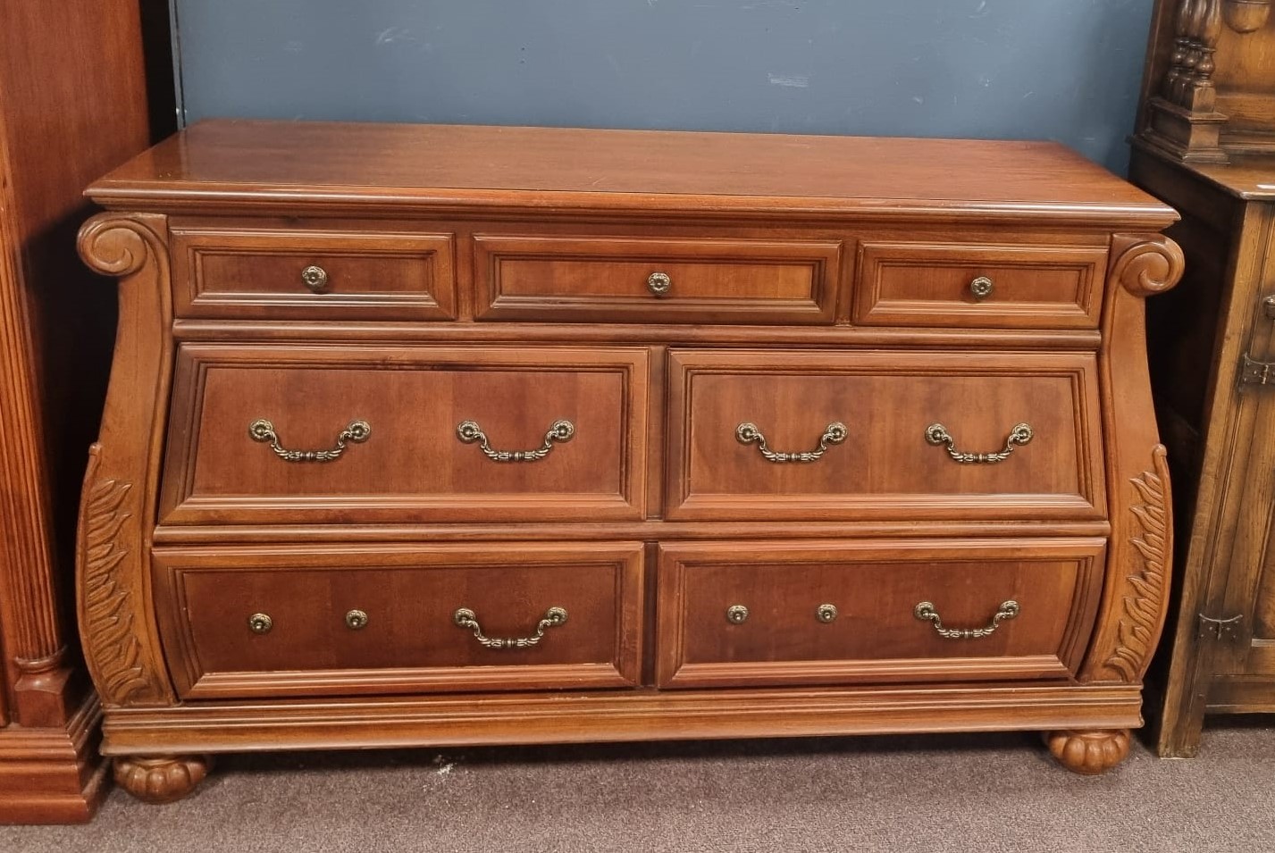 Mahogany 7 Drawer Dressing Table Chest, H: 92cm x W: 145cm x D: 50cm