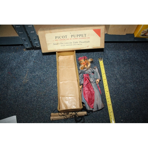 Vintage Picot lady puppet 8"