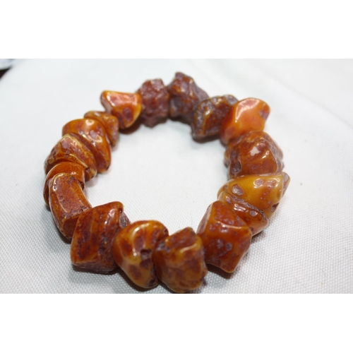 Rough cut amber coloured stone bracelet