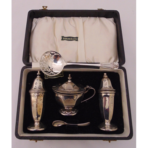 A cased hallmarked silver condiment set, Sheffield 1949 by Edward Viner ...