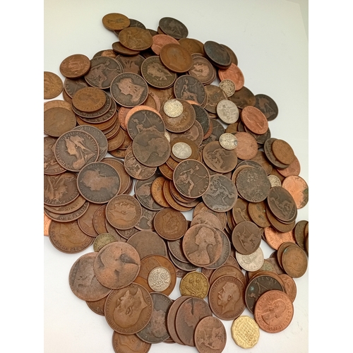 A large collection of mostly victorian pennies, half pennies, three ...
