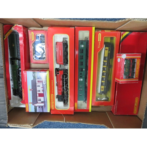 Hornby collection, with locomotives (2) red 25555 Lord Westwood 4-6-0 ...