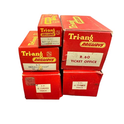 Hornby Triang Railways collection, with clockwork locomotive (without ...