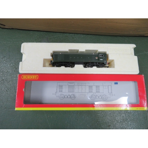 Hornby DCC Ready BR green D8053 locomotive No. R2762, generally ...