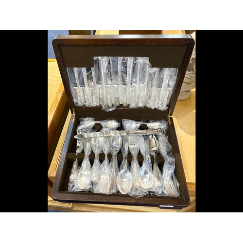 Canteen of Cutlery by Atkinson Bros., Sheffield. Kings pattern, unused ...