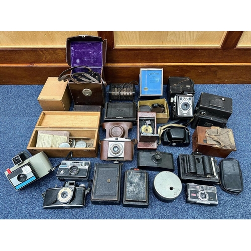 Box containing a quantity of cameras, to include Coronet XCLL boxed ...
