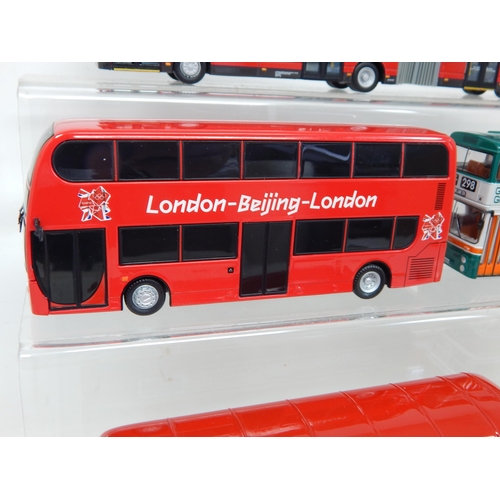 London Transport Die Cast Model Buses: From The Estate of a Private ...