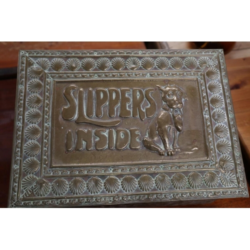 Novelty Art-Deco slippers box