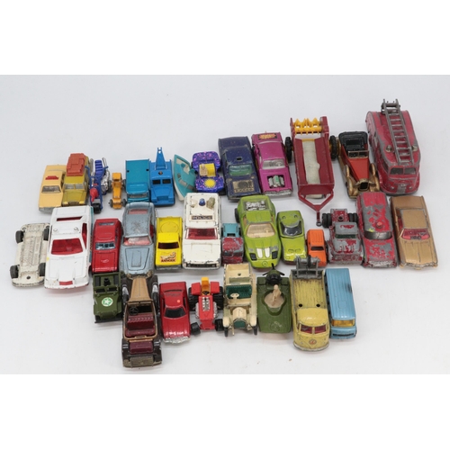 A quantity of assorted vintage diecast including Dinky, Corgi, Matchbox ...