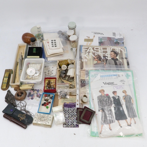Quantity of assorted sewing interest items, Vogue patterns, thimbles ...