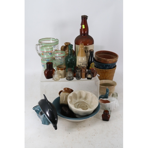 Quantity of assorted sundries to include vintage bottles, glass set ...