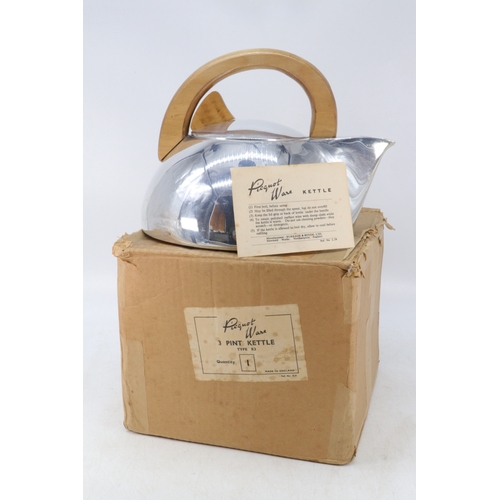 Picquot Ware 3 pint kettle in original packaging