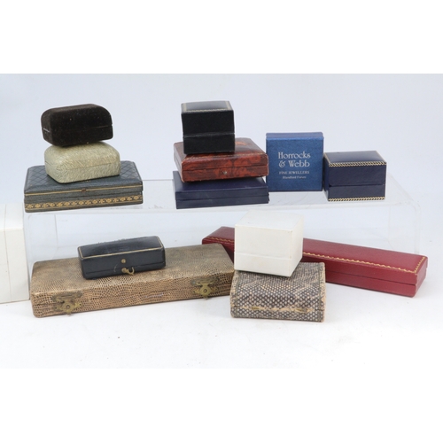Quantity of vintage and later empty jewellery boxes