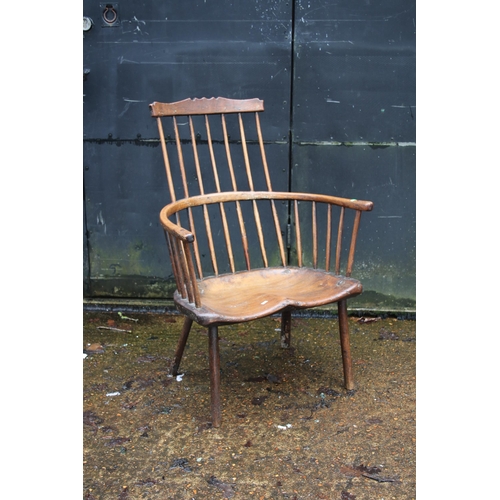 Antique / late 18c primitive comb back West Country Windsor chair