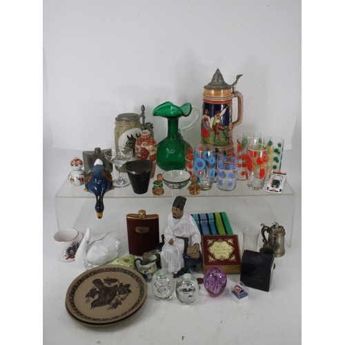 Assorted sundries to include vintage and retro transfer print glasses ...