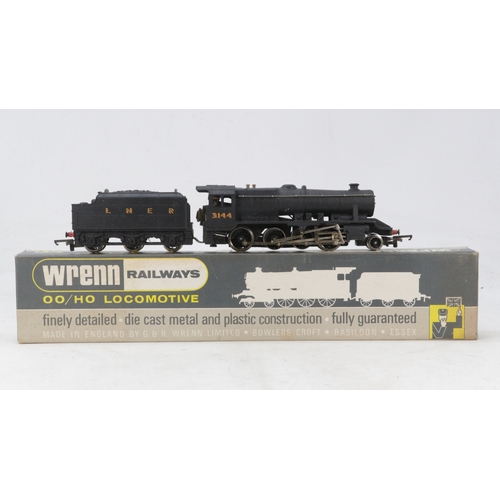 A Wrenn Railways OO/HO Locomotive W2240 2-8-0 Class 8F LNER black
