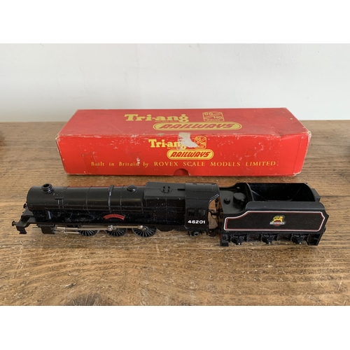 A boxed vintage Tri-ang locomotive 'Princess Elizabeth' R257 (housed in ...