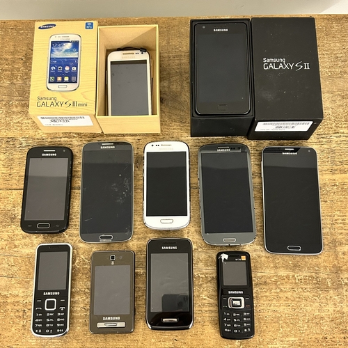 Eleven Samsung mobile phones, two with boxes (various conditions, all ...