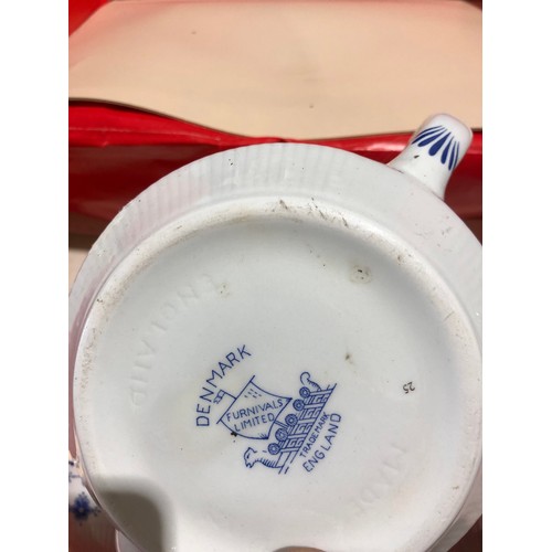 Fruit box containing Denmark pattern teaset by Furnivals for Typoo tea