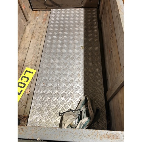 Heavy duty box trailer on good axle with checker plate ramp. Needs ...