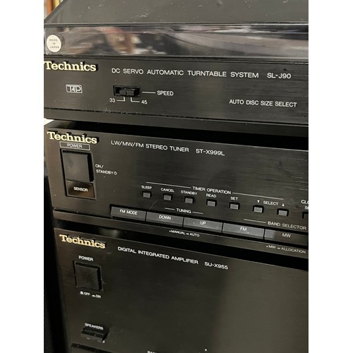 Technics tower system with deck, CD player, radio, amplifier, graphic ...