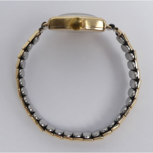 Ladies 9ct gold Rotary manual wind watch, 23mm including button.