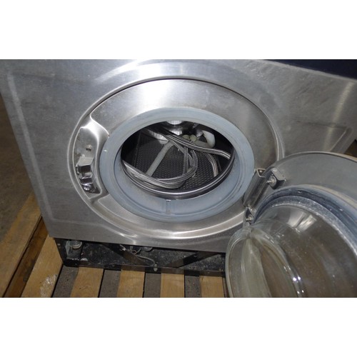 An integrated large commercial stainless steel washing machine by JLA ...